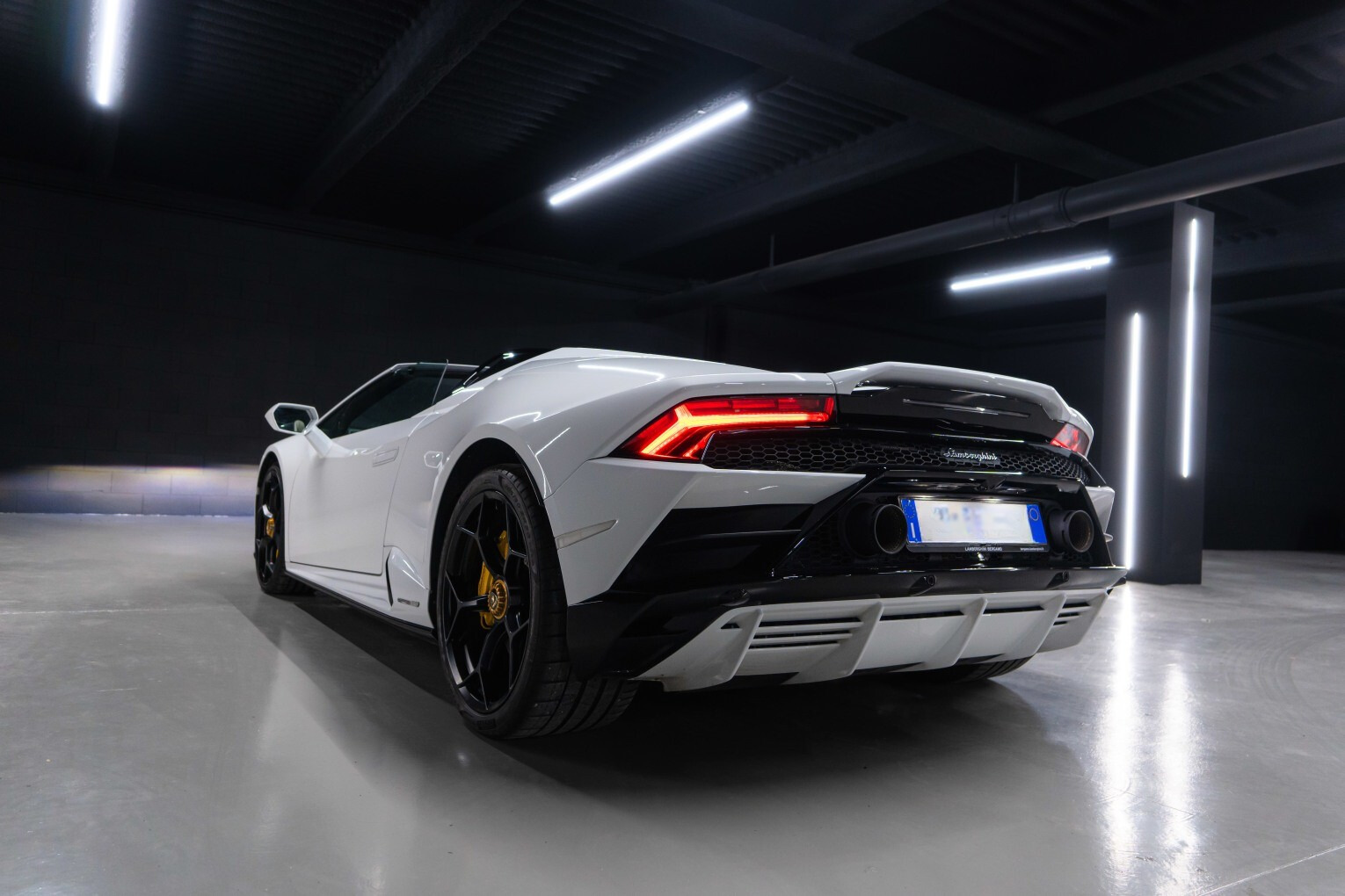 Rent Lamborghini Huracán Evo Spider in Rhodes – Book Now at Billionrent