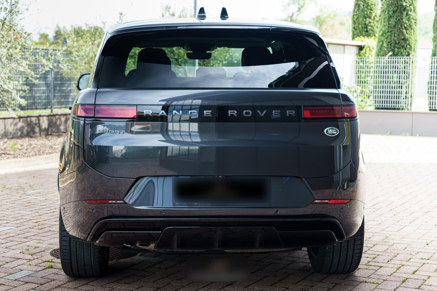 Land Rover Range Rover Sport 300D for Rent in Leeds | Premium Rental