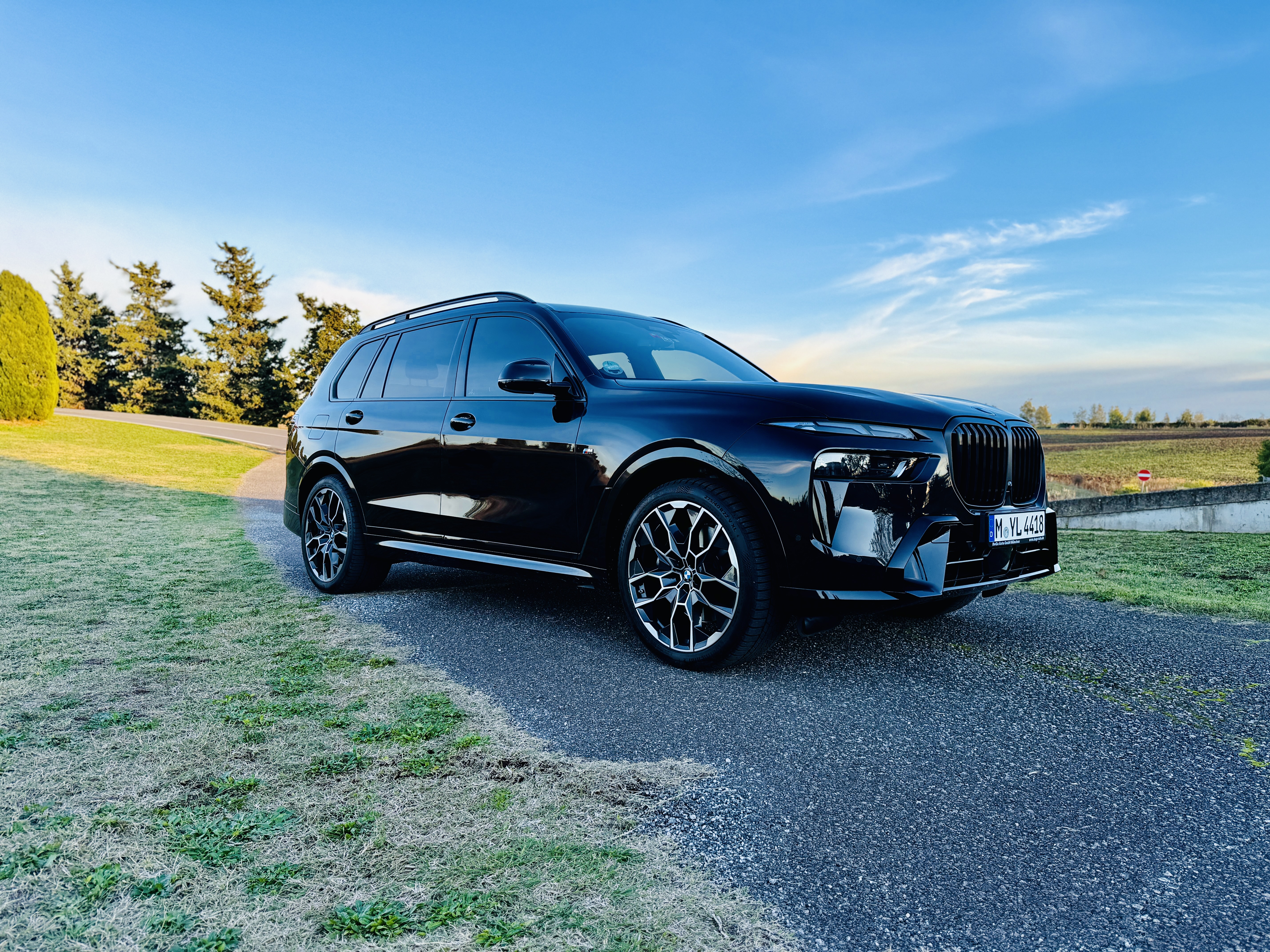 Rent BMW X7 40 M 2024 in Madrid – Book Now at Billionrent