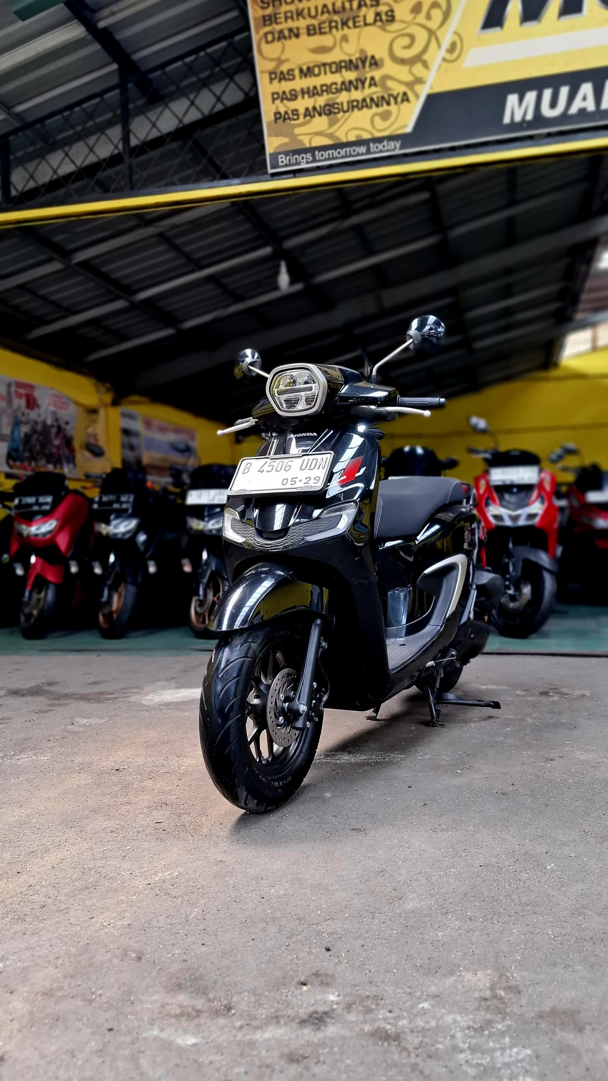 Jual Motor Bekas STYLO 160 2024 Jakarta Utara