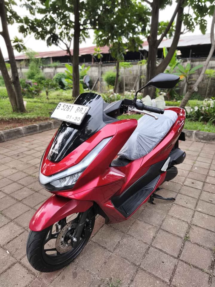 Jual Honda NEW PCX 160 bekas 2025 500 Km Jakarta Pusat | Harga & Cicilan