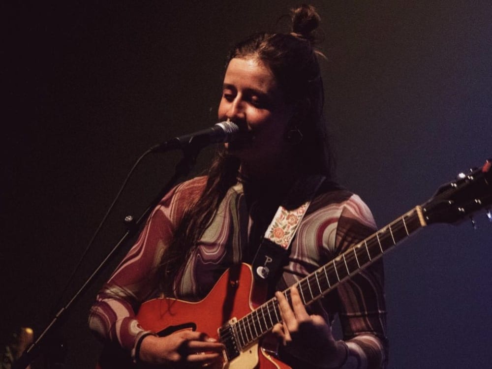 A professional beautiful vocal performance, female singer | Upwork