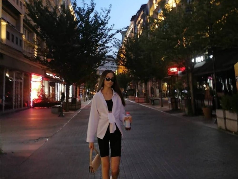 Creative photos for your female modeling campaign | Upwork