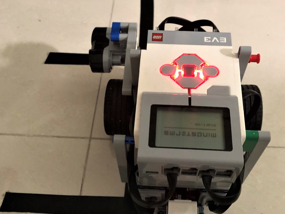 A Lego Mindstorms Ev3 Tutor Coaching You On Modeling And Coding Upwork