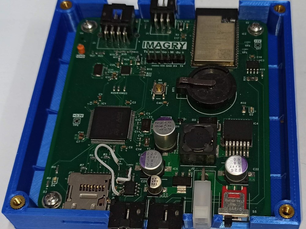 A PCB enclosure case for the required manufacturing processes | Upwork
