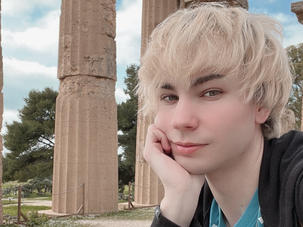 A Custom Ugc Video Or Photoset German Ugc Content Creator Model Actor Upwork