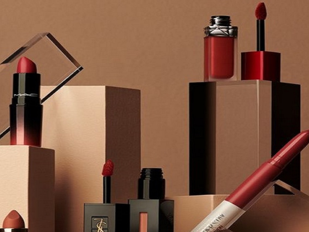 Any cosmetic 3d product animation 3d perfume animation | Upwork