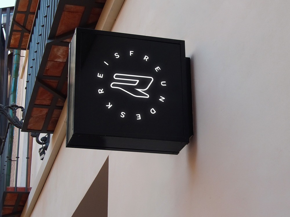 A perfect fitting logo for your project that lasts. | Upwork