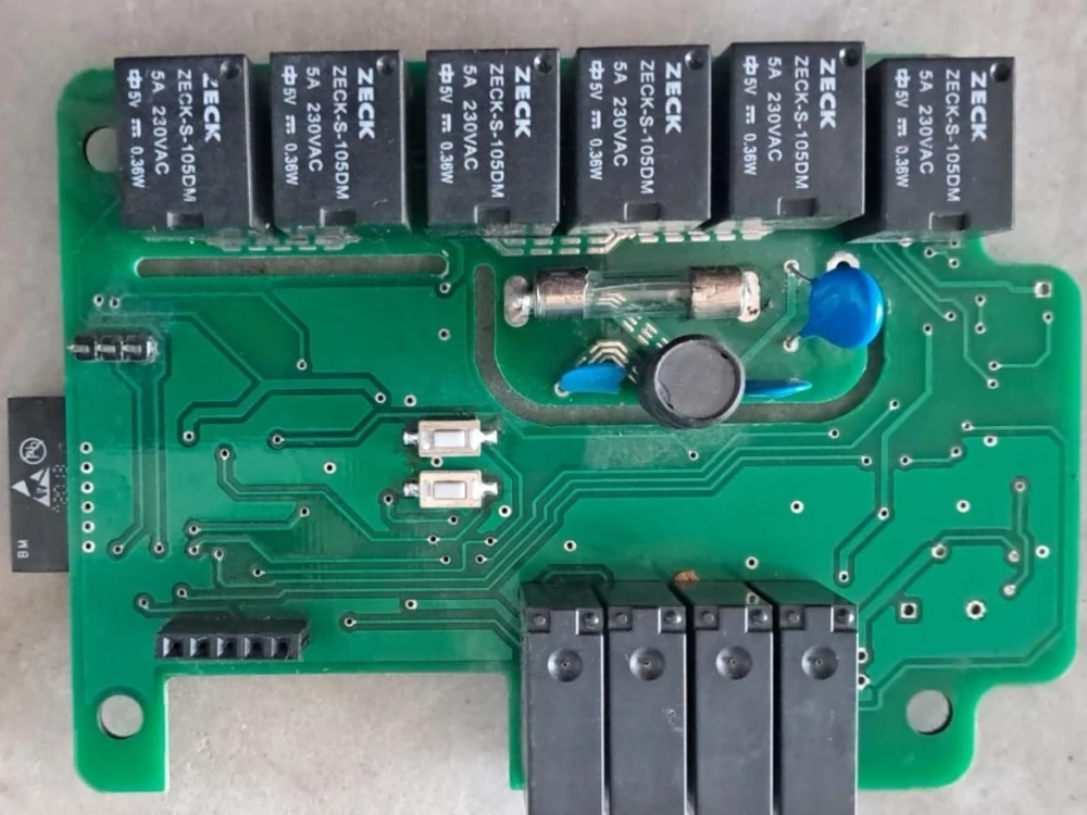 An IOT based dual layered pcb around esp32 and an arduino code. | Upwork