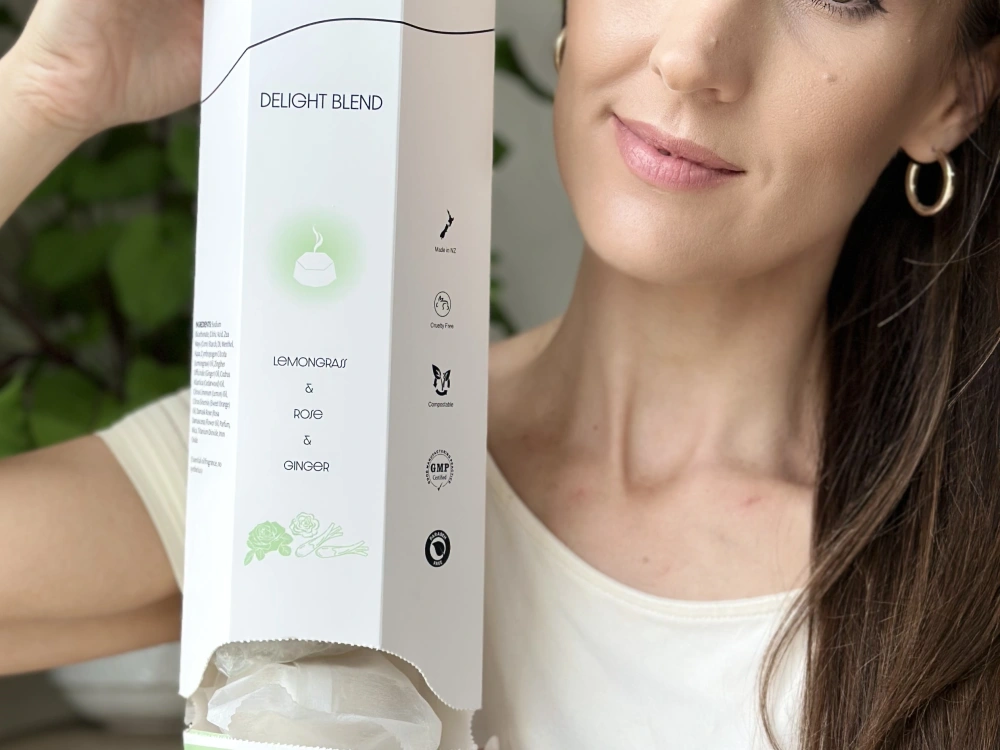 A UGC video or photo carousel of your product for your socials or ...