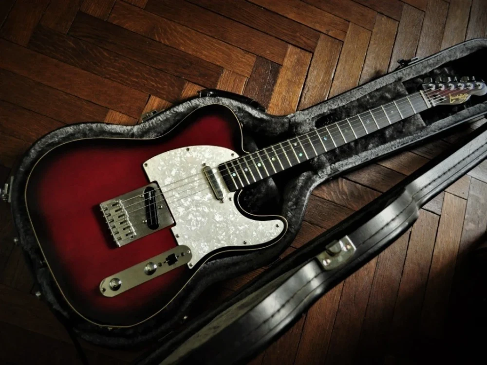 Recording Pro HQ guitars for your funk / soul / RnB / Rock / Pop tune ...