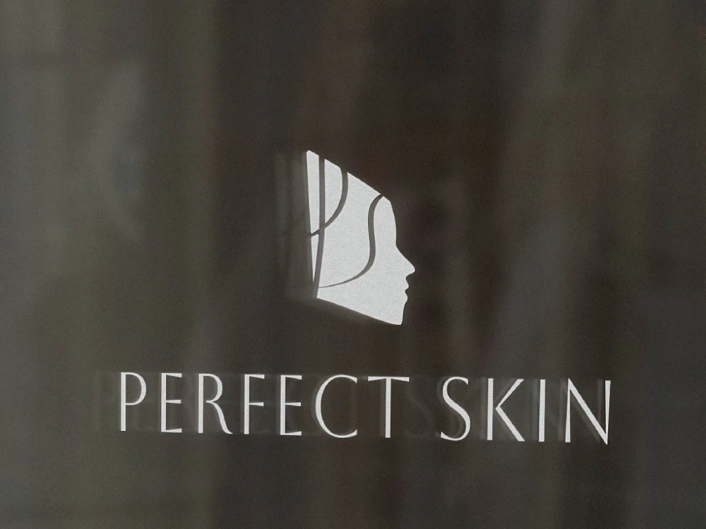 A perfect logo . you will get 3 logo options. business card included ...