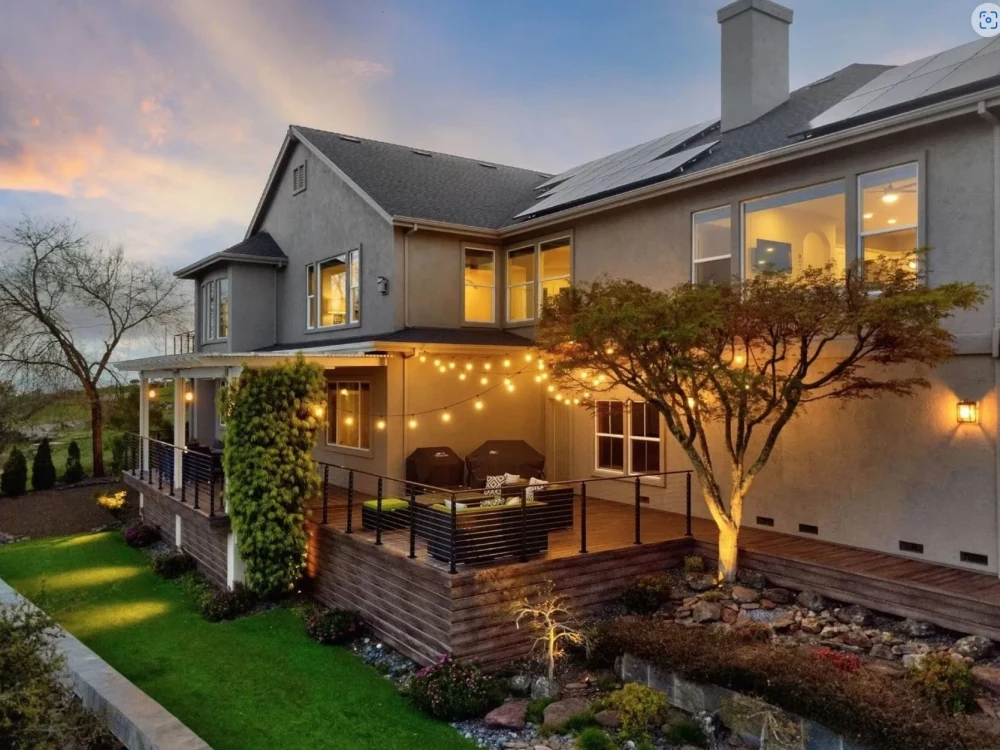 High-end property photos including interior, exterior and aerial images ...