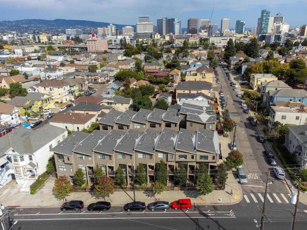 High-end property photos including interior, exterior and aerial images ...