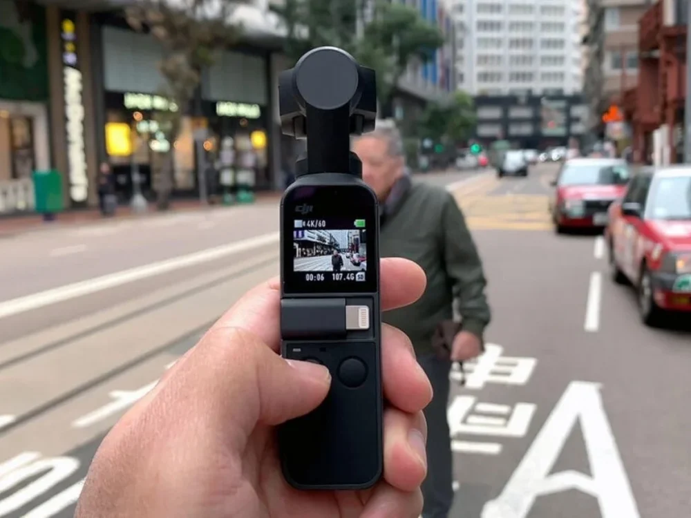 A 10-min. 4K street walking video recorded by a professional gimbal ...