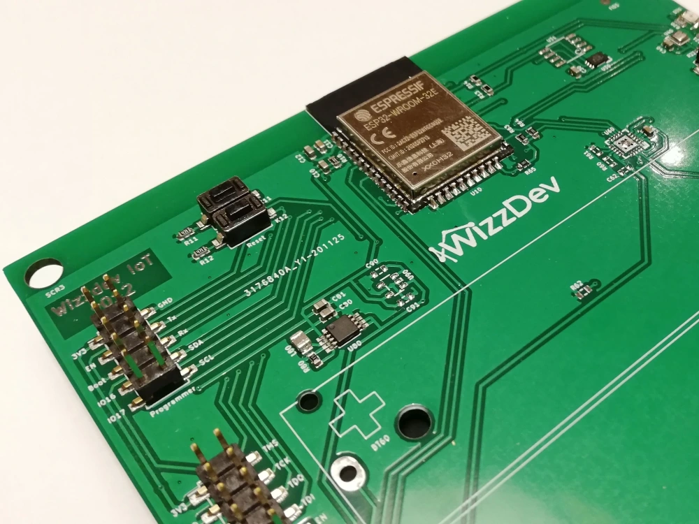 ESP32 PCB design for temperature and humidity sensor + Example code ...
