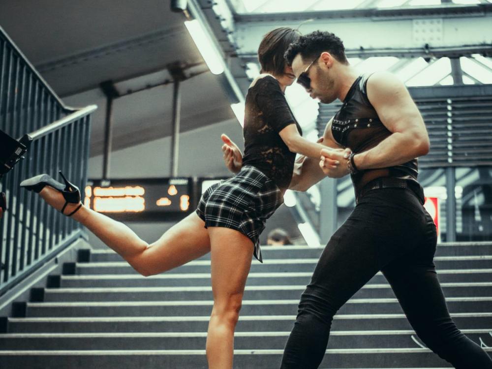 Timeless connections: Capture cherished moments with our Group ...