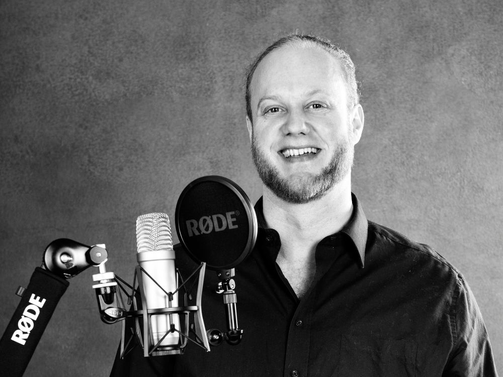A deep, booming British male VOICE OVER or AUDIOBOOK narration. | Upwork