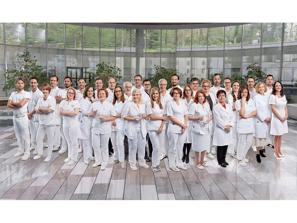 Premium team and group photo editing in Photoshop - Perfect Group Shots ...