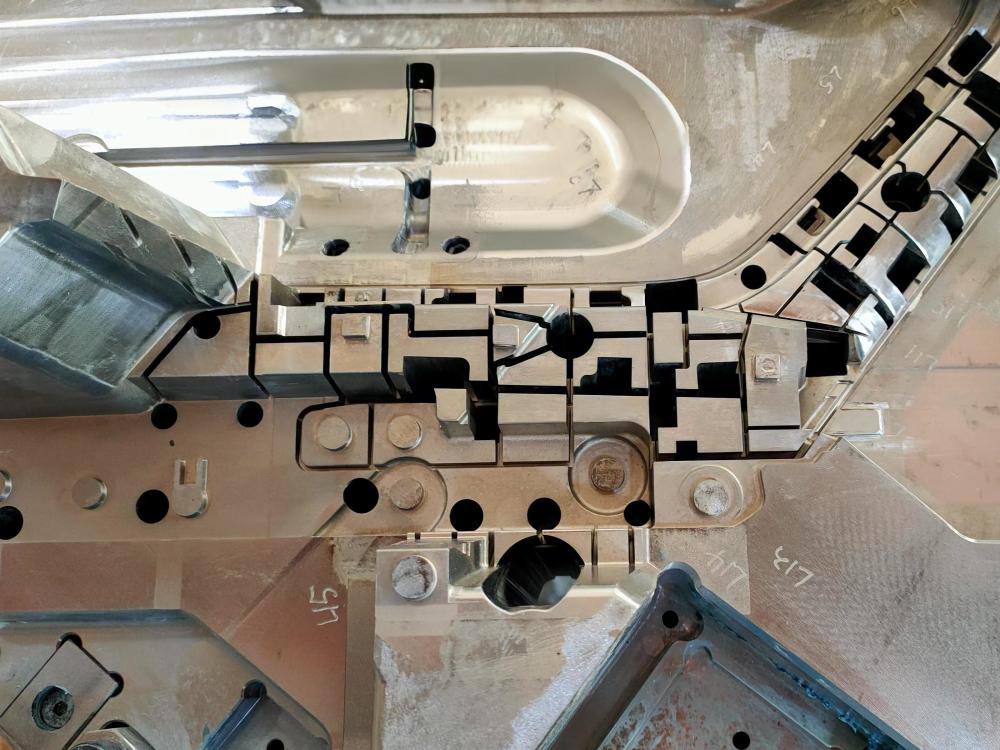 Injection mold design, product mold flow analysis | Upwork