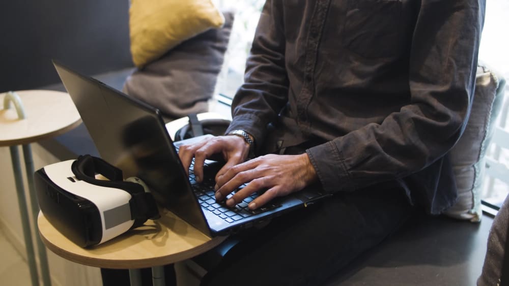 Amazing Customer Support (ENGLISH, GERMAN) | Upwork