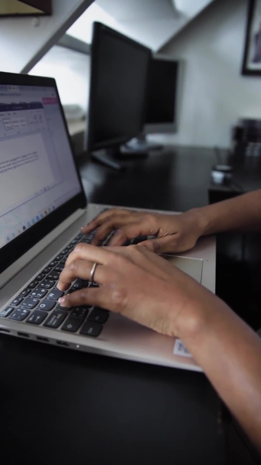 A reliable services meeting your standard in typing and proofreading ...