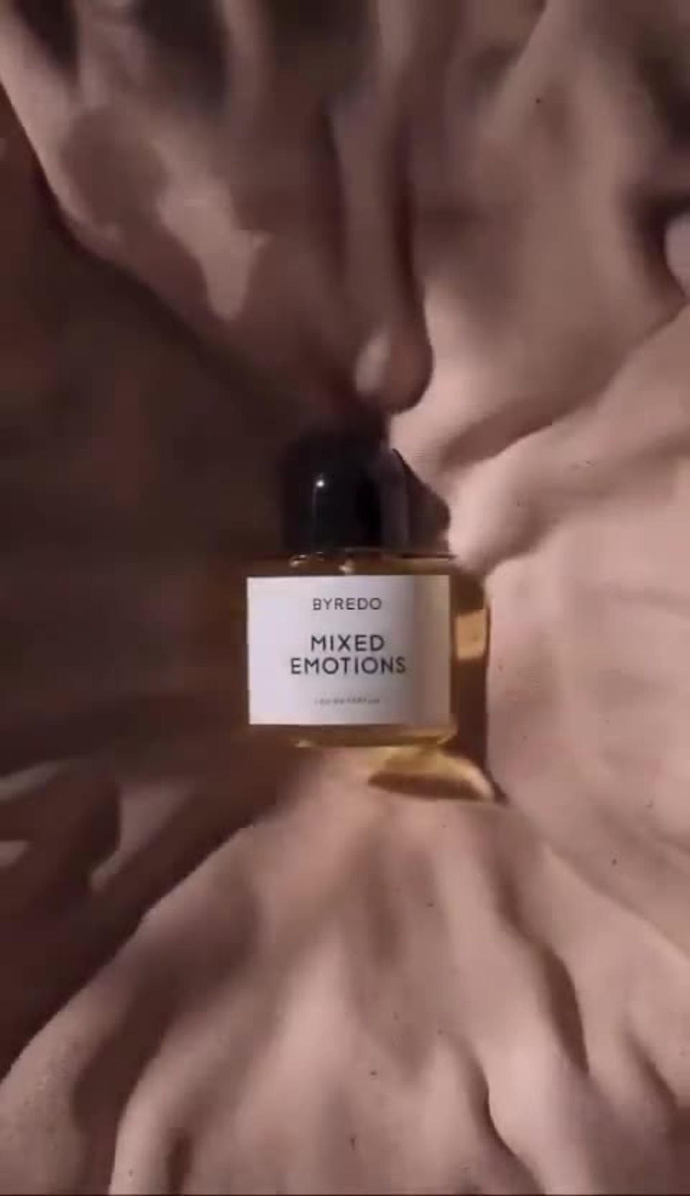 3d perfume animation video 3d ads video scented 3d fragrance animation ...