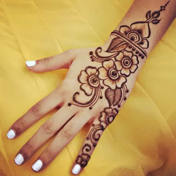 Simple Bridal Mehendi Designs For The Minimalistic Bride’S Hands!