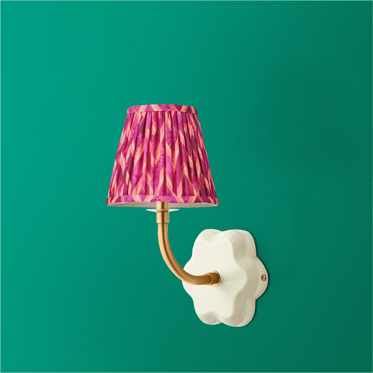 Primrose cordless wall fixture in white