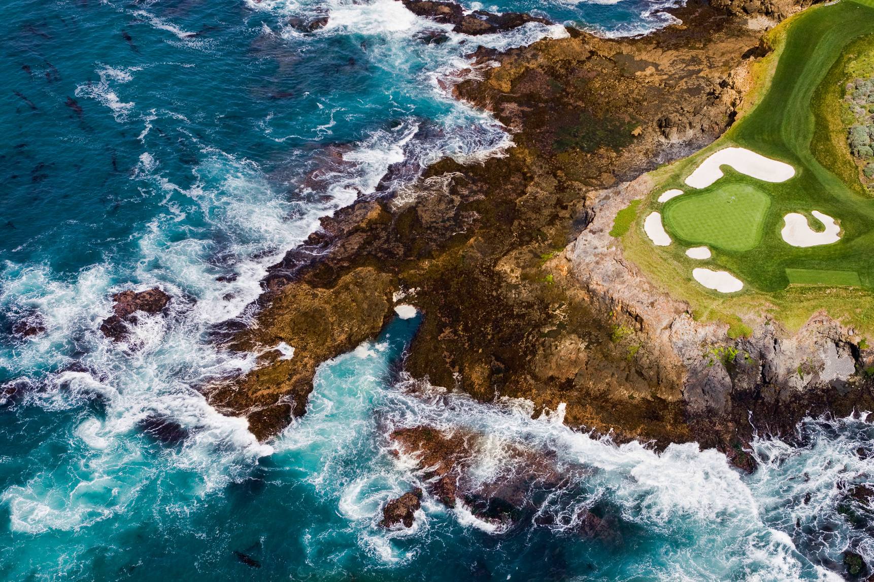 Pebble Beach Golf Logo What Pebble Beach's Second Hole Reveals About