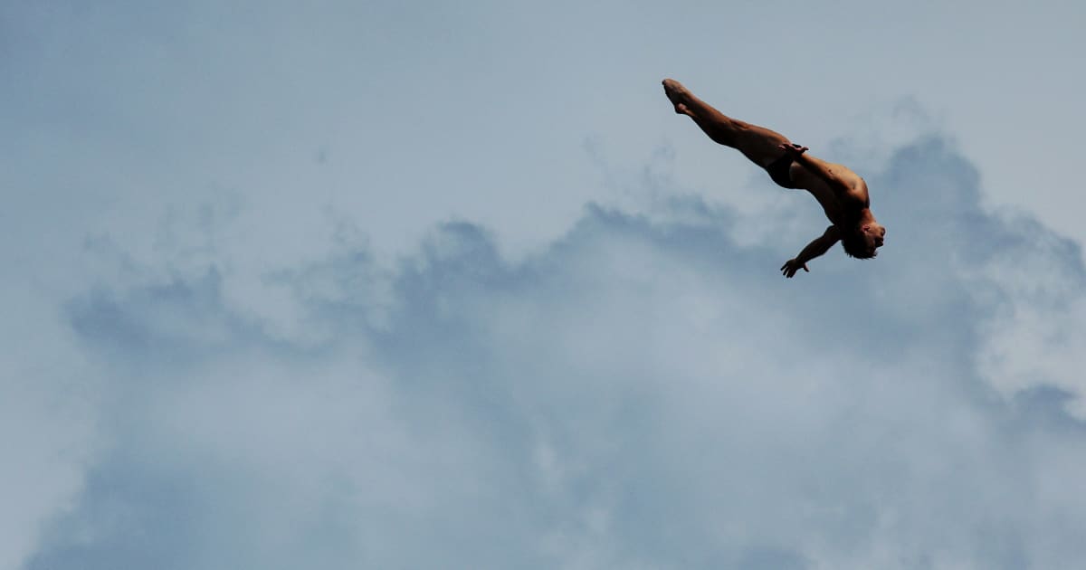 Carpenter, Cooper Lead US After Two Rounds of High Diving at World ...