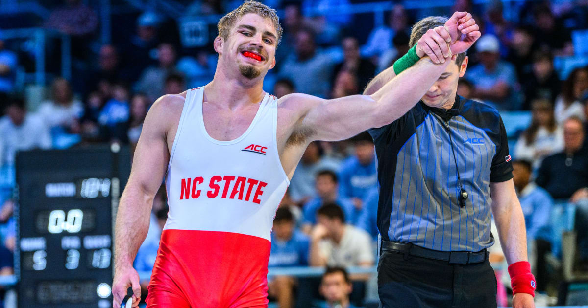 USA Wrestling | College Wrestling Notebook: Penn State dominates Iowa ...