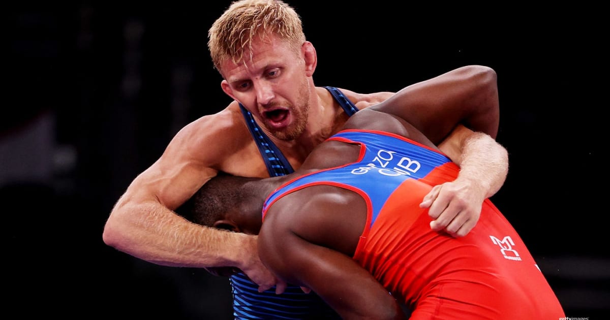 Kyle Dake Wins Third World Wrestling Title, David Taylor And Daton Fix ...