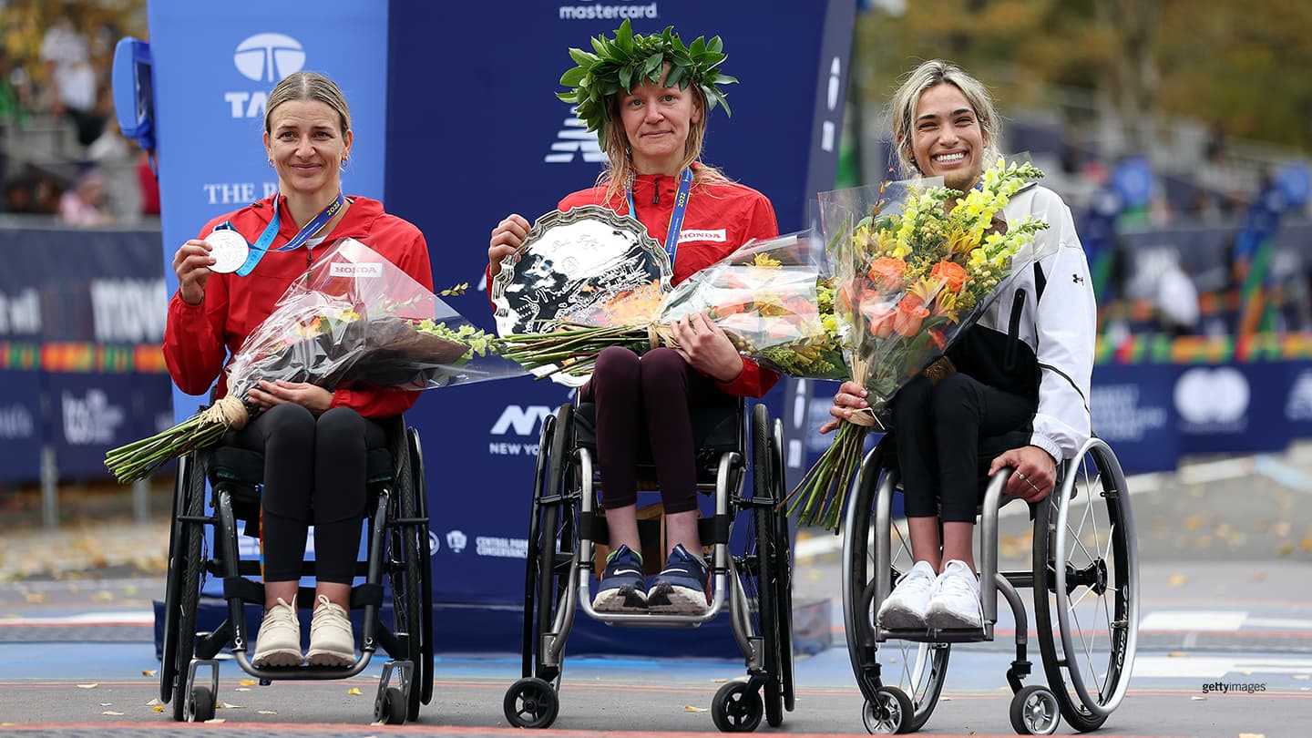 Team USA | Susannah Scaroni Rolls To Course Record Victory In The New ...