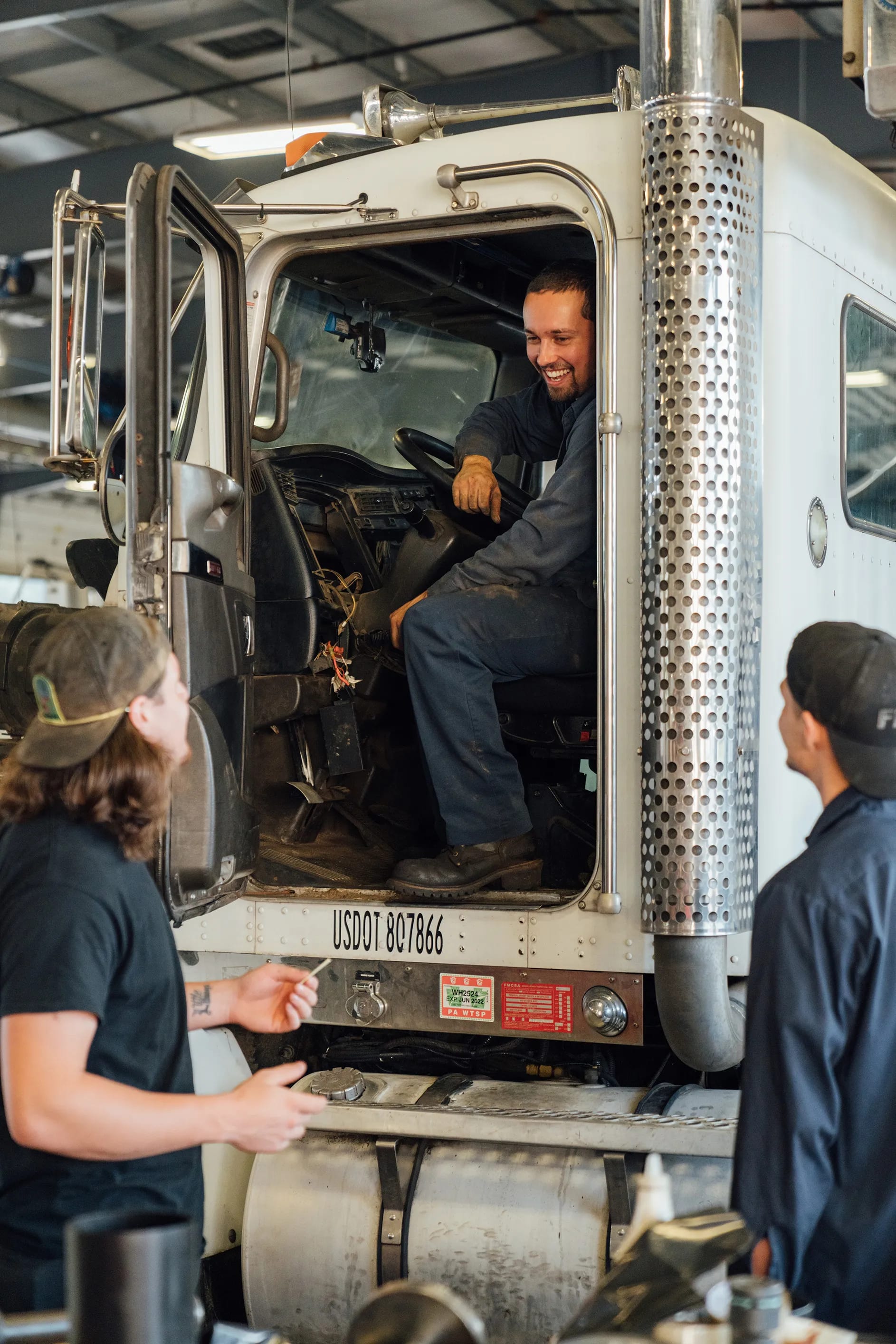 Diesel Mechanic Careers: A Comprehensive Guide | UTI