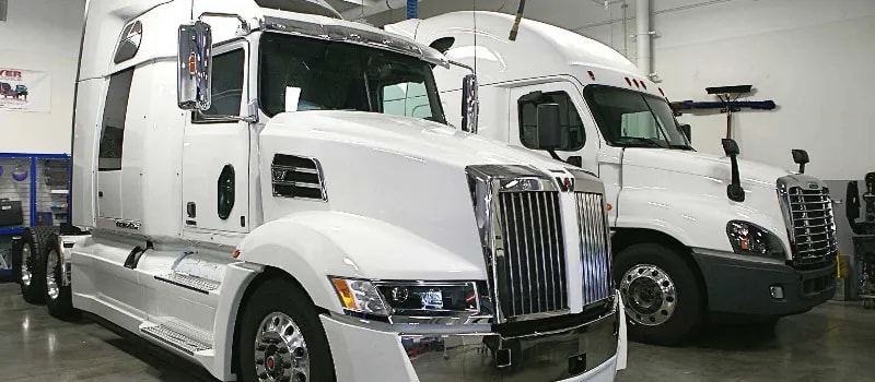 DTNA Freightliner Training in Orlando, FL | UTI