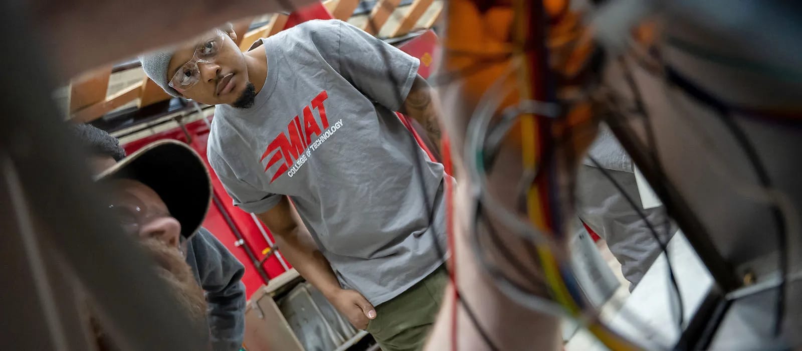 What Does a Maintenance Technician Do? How to Become One | UTI