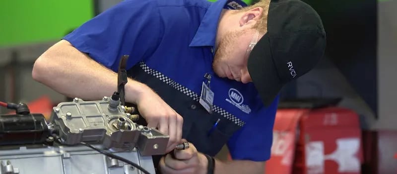 What Is a Small-Engine Mechanic and How To Become One | UTI