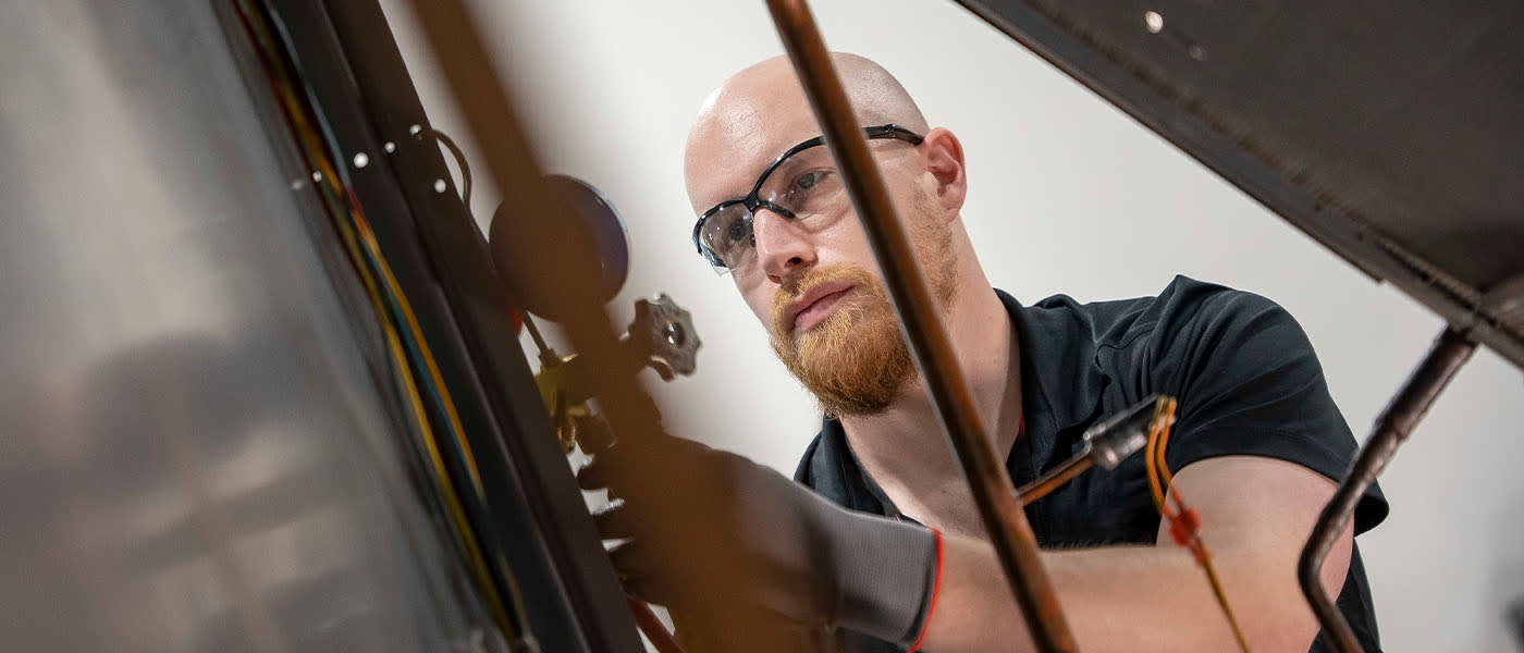HVAC Technician School & Training in Sacramento, CA | UTI