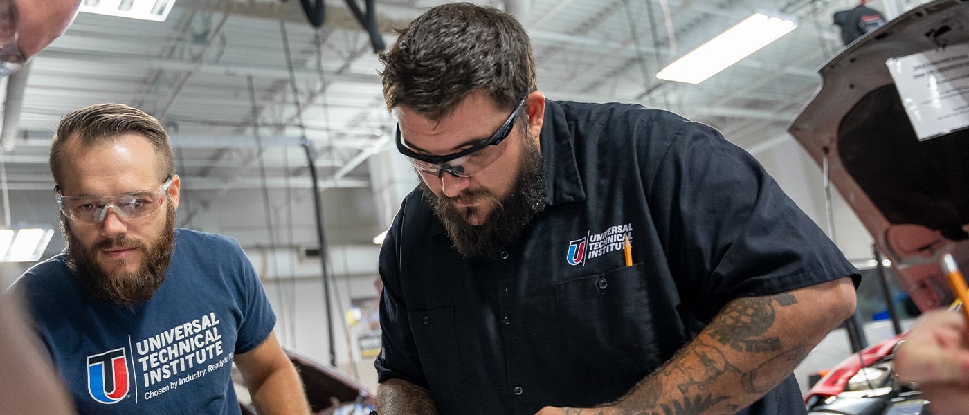 Diesel Mechanic School Near Baytown, TX | UTI