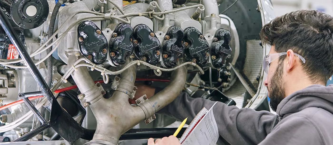 Aviation Mechanic Job Outlook | UTI