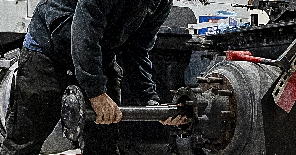 Diesel Mechanic Training Near Union City | UTI