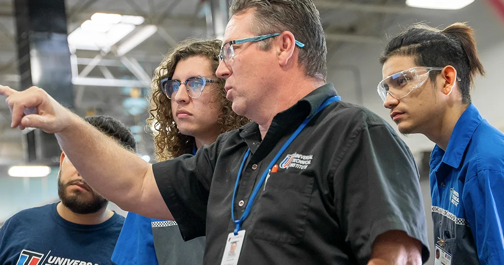 Auto Mechanic Trade School Near Riverside, CA | UTI