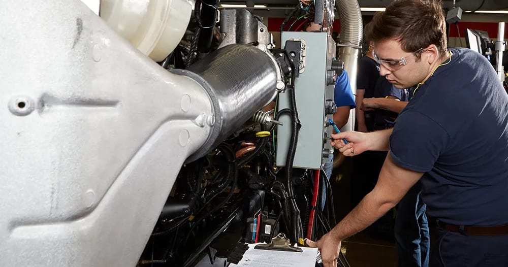 Nearby Garland Diesel Mechanic School | UTI