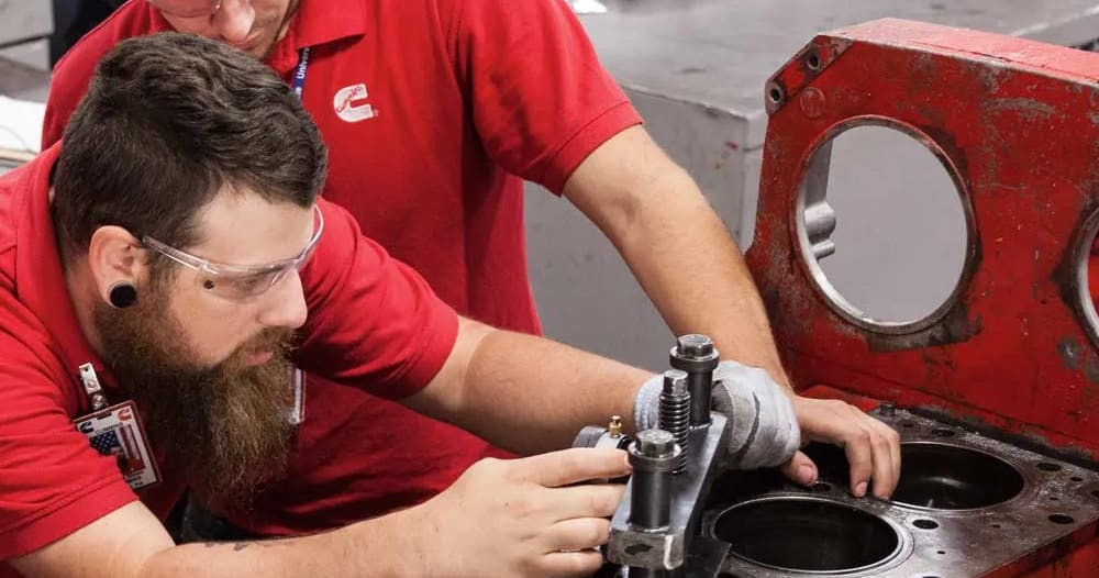 Diesel Mechanic Skills & Traits | UTI