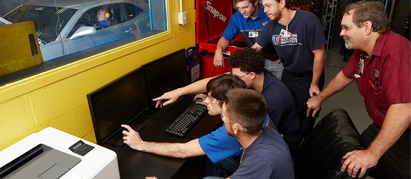 Trade School Near Denton, TX | UTI