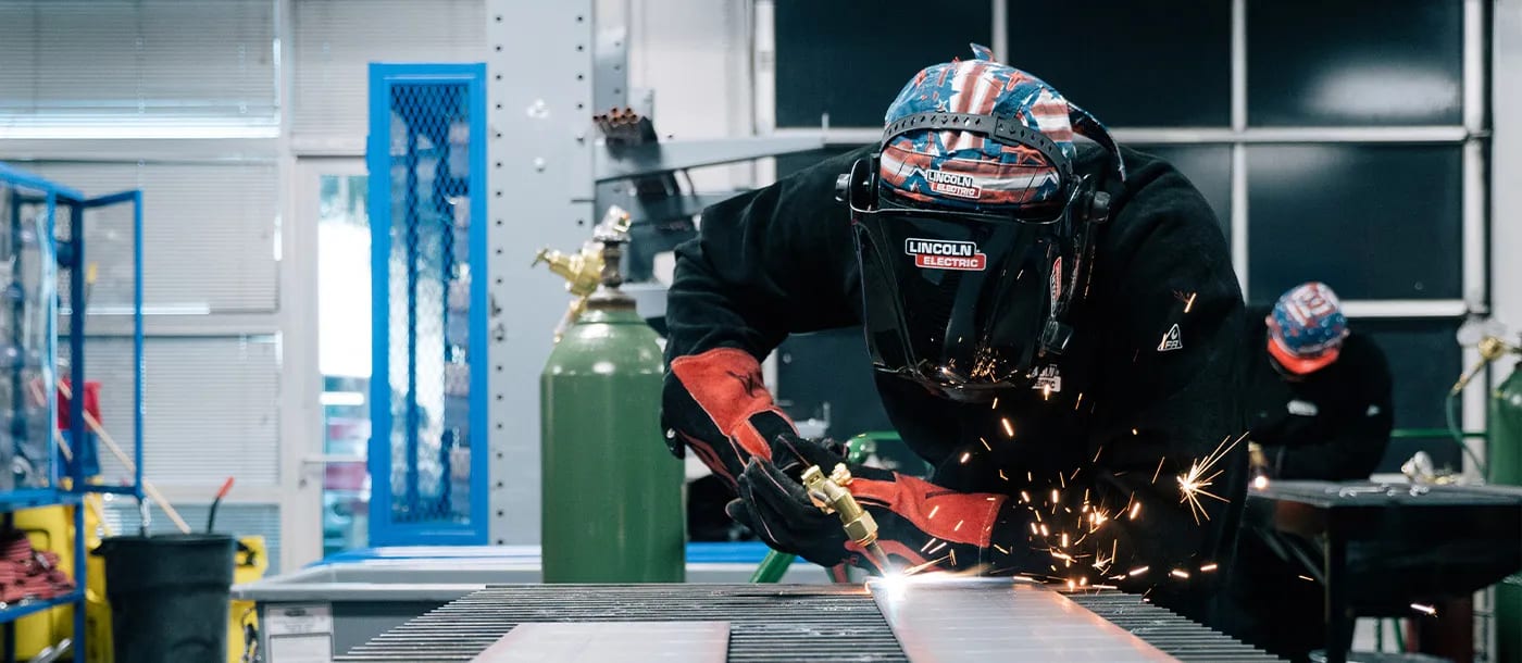 Welding School Near Fort Worth, TX | UTI