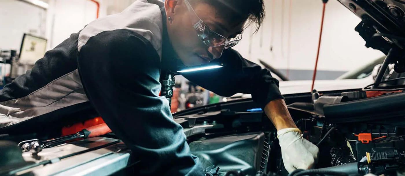 Auto Mechanic Training at Universal Technical Institute