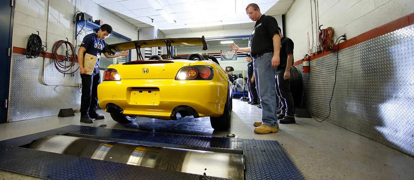 Automotive Mechanic School in Sacramento, CA | UTI