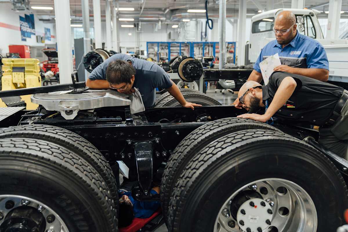 Do Diesel Engines Have Catalytic Converters? | UTI